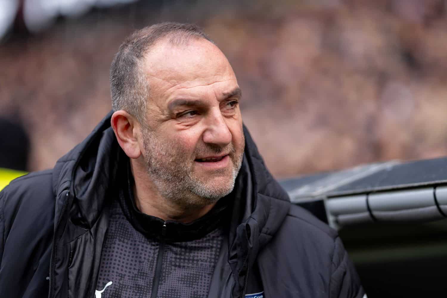 Schmidt ahead of Bayern duel: "It's virtually impossible to beat them ...