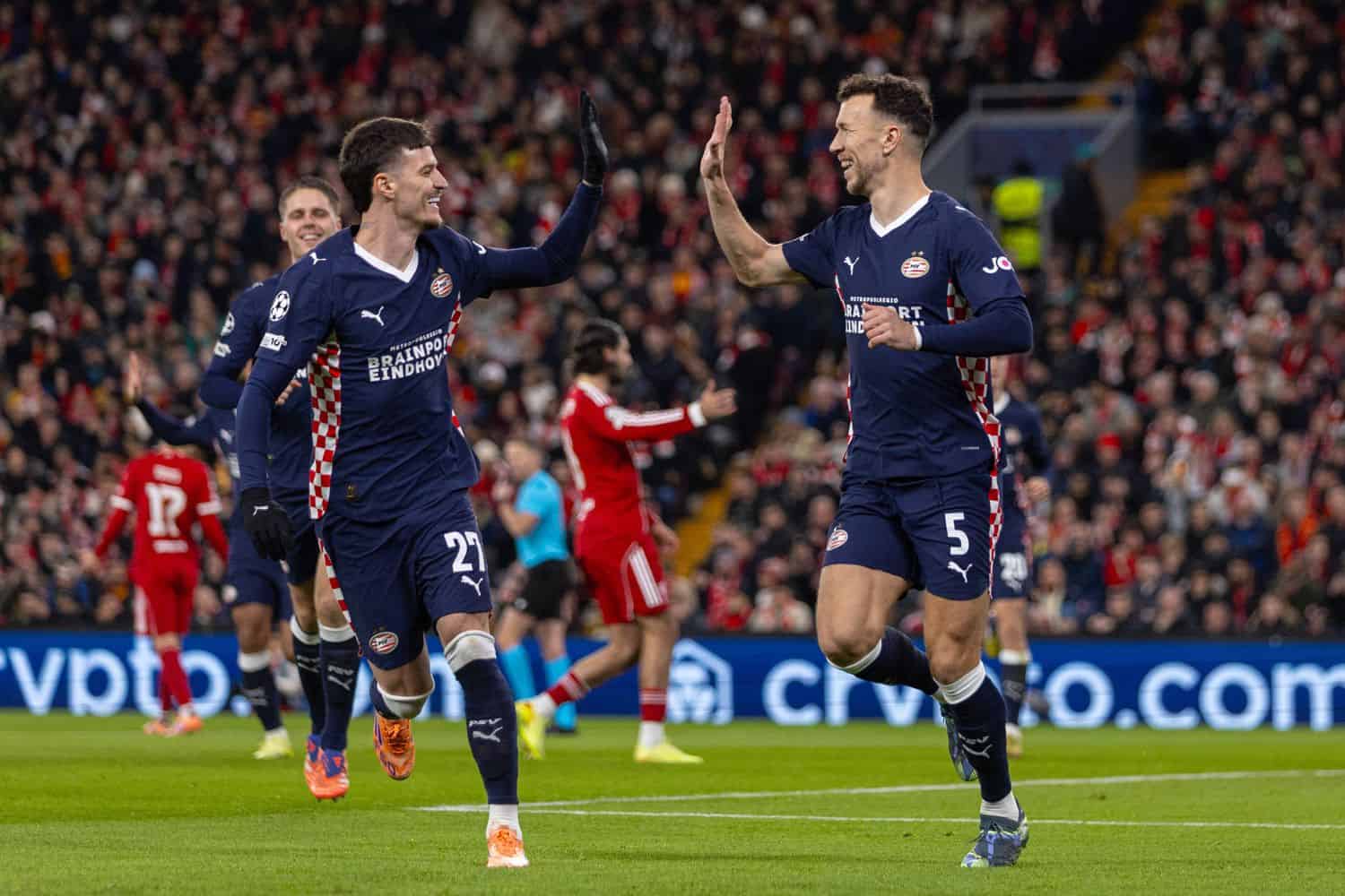 Robben warns Bayern against Liverpool conqueror Eindhoven - FCBinside ...