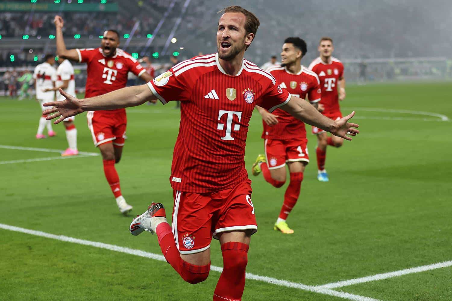 Bayern icon Makaay praises Ballon d'Or nominee Harry Kane - FCBinside ...
